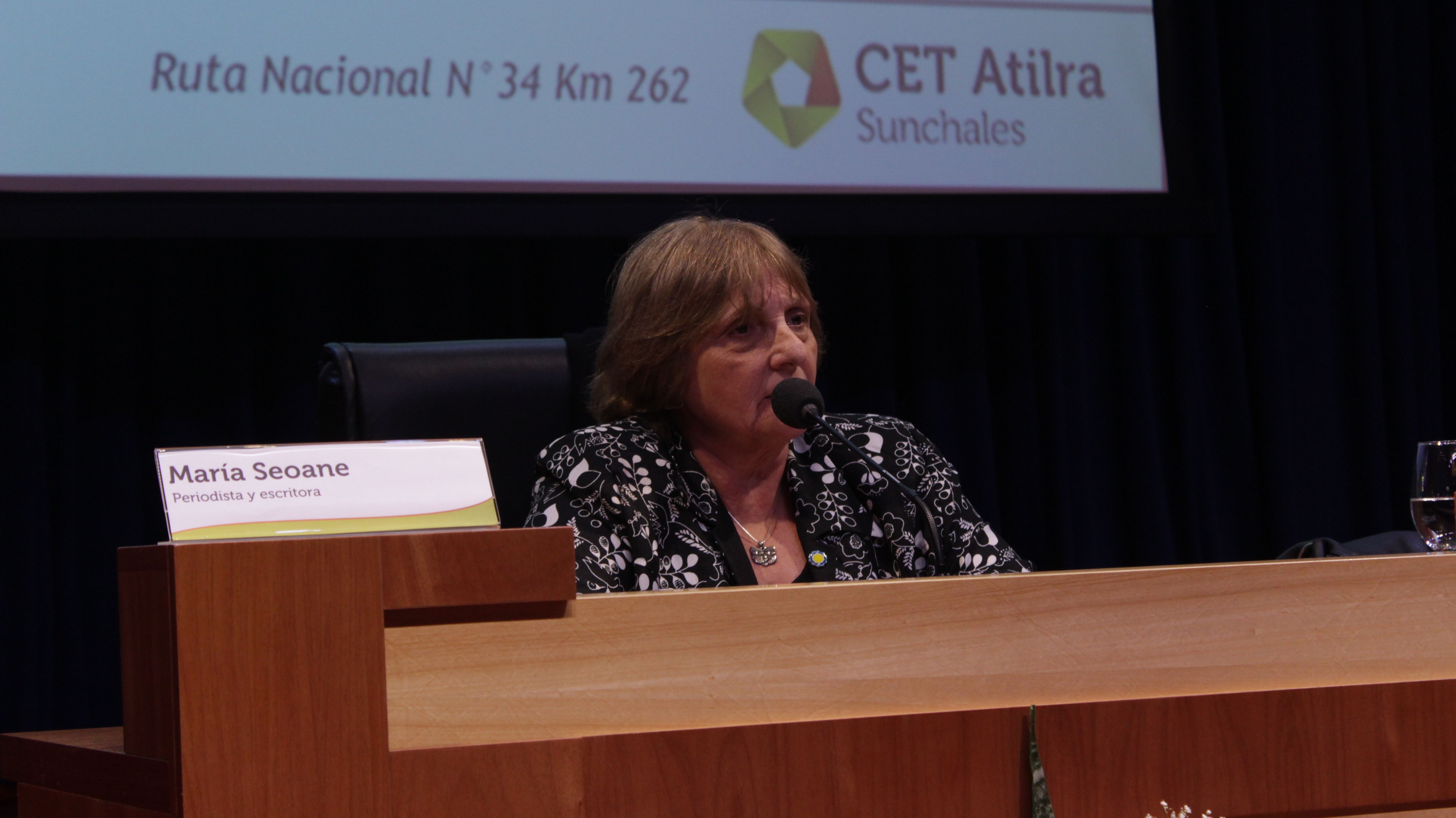 Conferencia de María Seoane en el CET Atilra – Sunchales – Meridiano ...